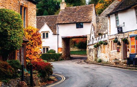 PWD511 - Castle Combe Postcard – The Heart of a Garden/ArtEco (trade ...